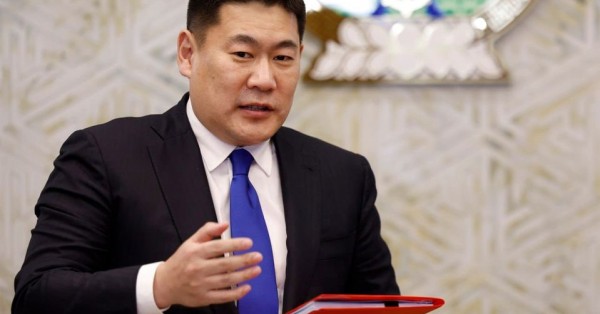 Үндэсний баялгийн сангийн тухай хуулийн төслийг УИХ д өргөн мэдүүллээ